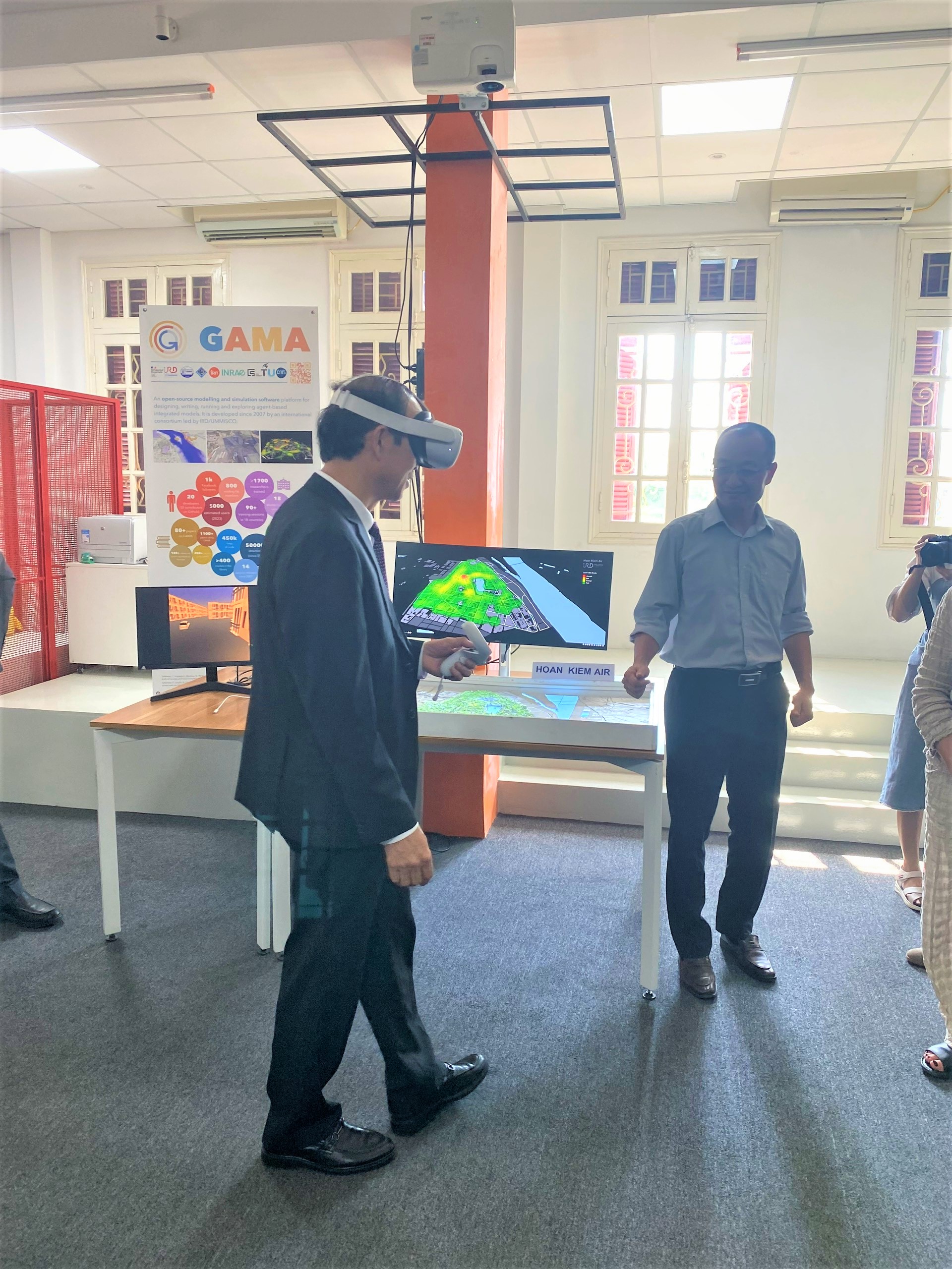 Visit of IRD Delegation to Thuyloi University and ACROSS laboratory ...